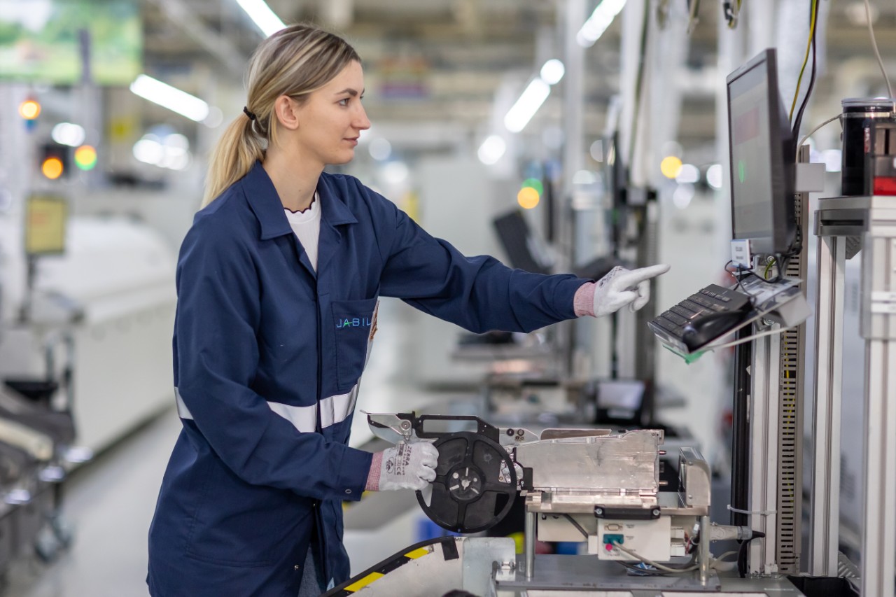 Axpo and Jabil extend energy partnership in Hungary